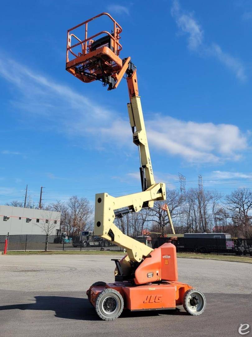 2012 Electric JLG E400AJPN Articulated Boom