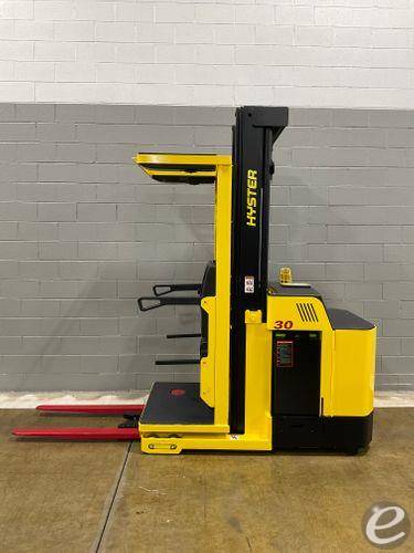 2014 Electric Hyster Electric Order Picker | Eliftruck