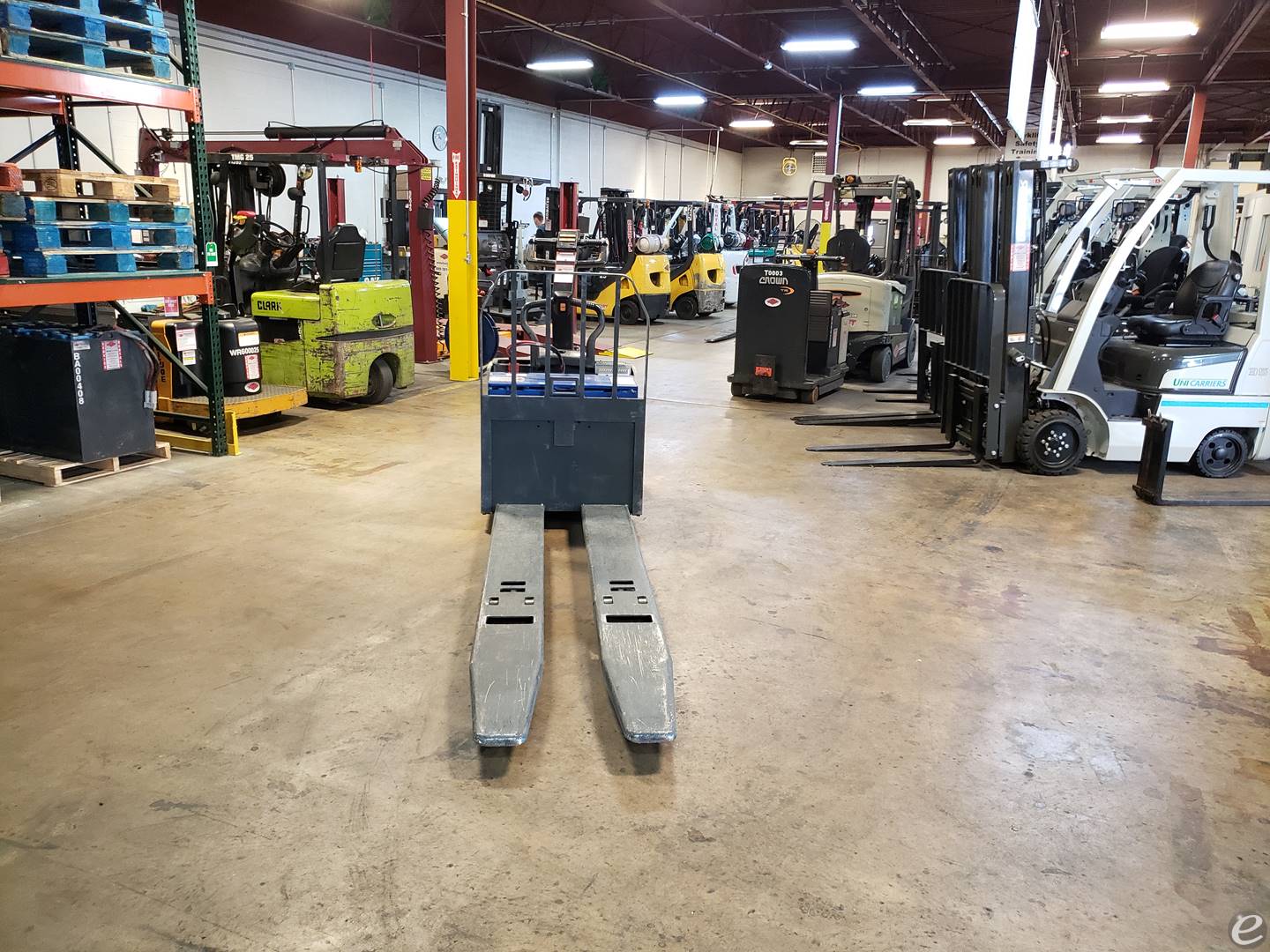 2004 Electric Crown PE4000-60 Electric Walkie/Rider Pallet Jack