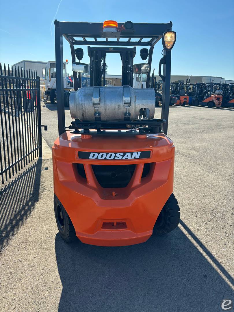 2019 Dual Fuel Doosan G30N-7DF Pneumatic Tire 4 Wheel Sit Down