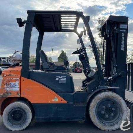 2020 Dual Fuel Doosan Sit Down Rider G25N-7 - 123Forklift