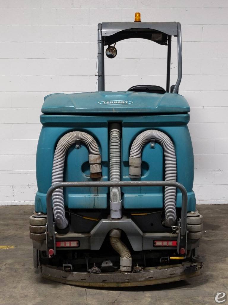 2010 LP Gas Tennant T20 Rider Sweeper/Scrubbers