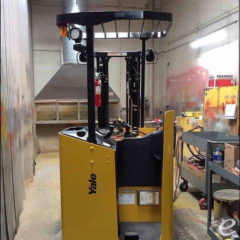 2012 Electric Yale Electric Stand Up End Control (Docker) | Eliftruck