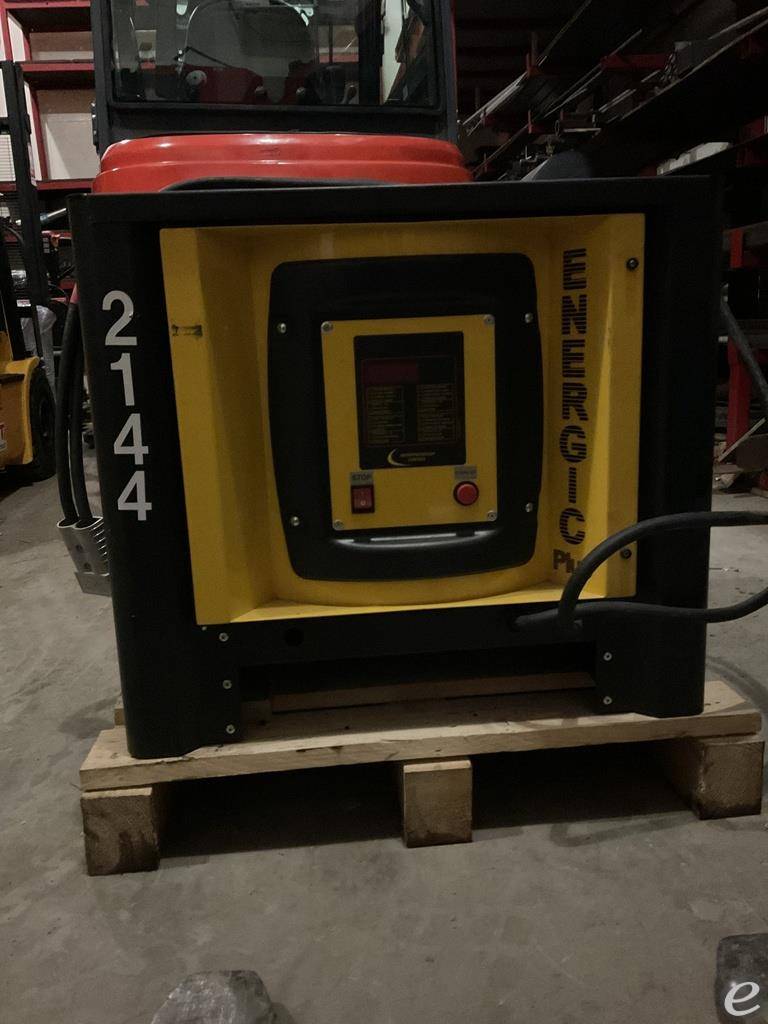 2015 Electric Hyster J40XNT Electric 3 Wheel Sit Down