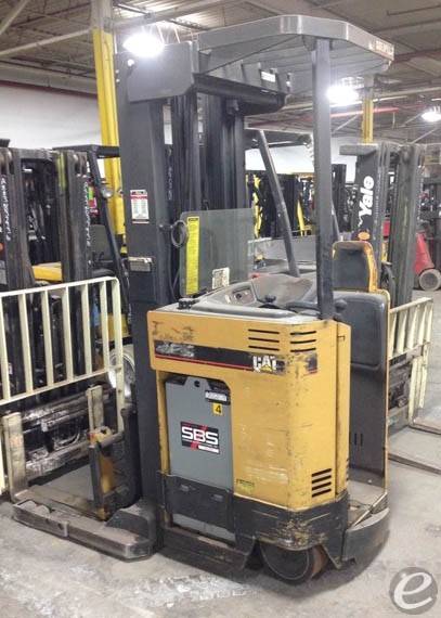 2001 Electric Cat Electric Narrow Aisle Single Reach | Eliftruck