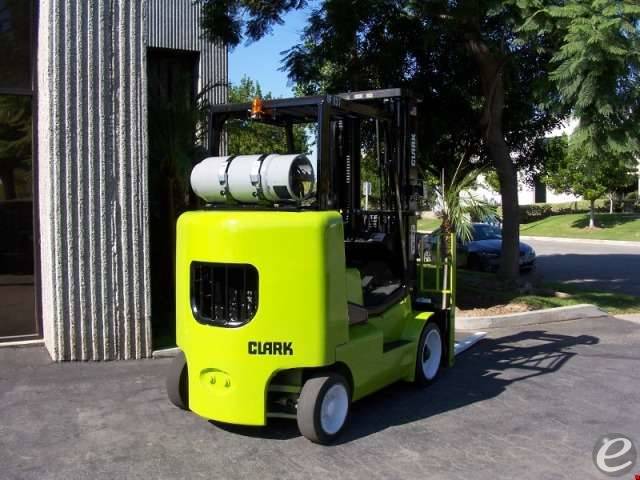 1997 LP Gas Clark CGC40 Cushion Tire 4 Wheel Sit Down (Indoor Warehouse)