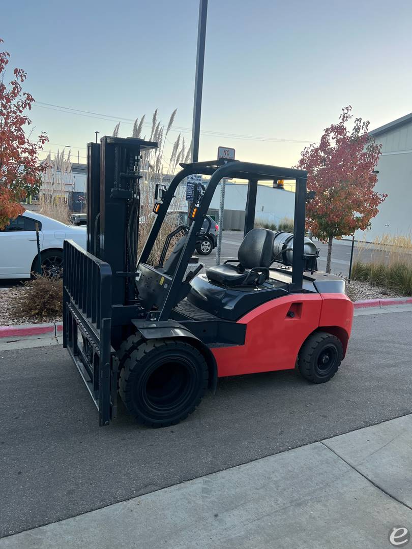 2021 LP Gas Tailift ZFG35P Pneumatic Tire 4 Wheel Sit Down