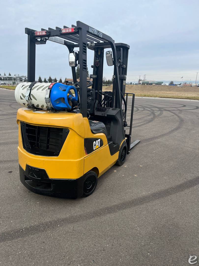 2018 LP Gas Cat 2C3500 Cushion Tire 4 Wheel Sit Down (Indoor Warehouse)