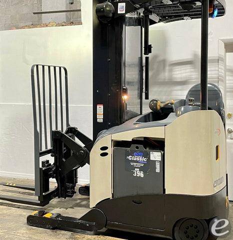 2017 Electric Crown Electric Narrow Aisle Single Reach | Eliftruck