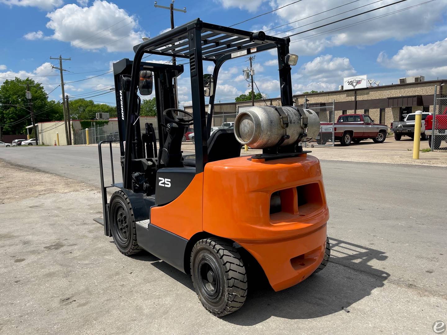 2014 LP Gas Doosan G25P-5 Pneumatic Tire 4 Wheel Sit Down