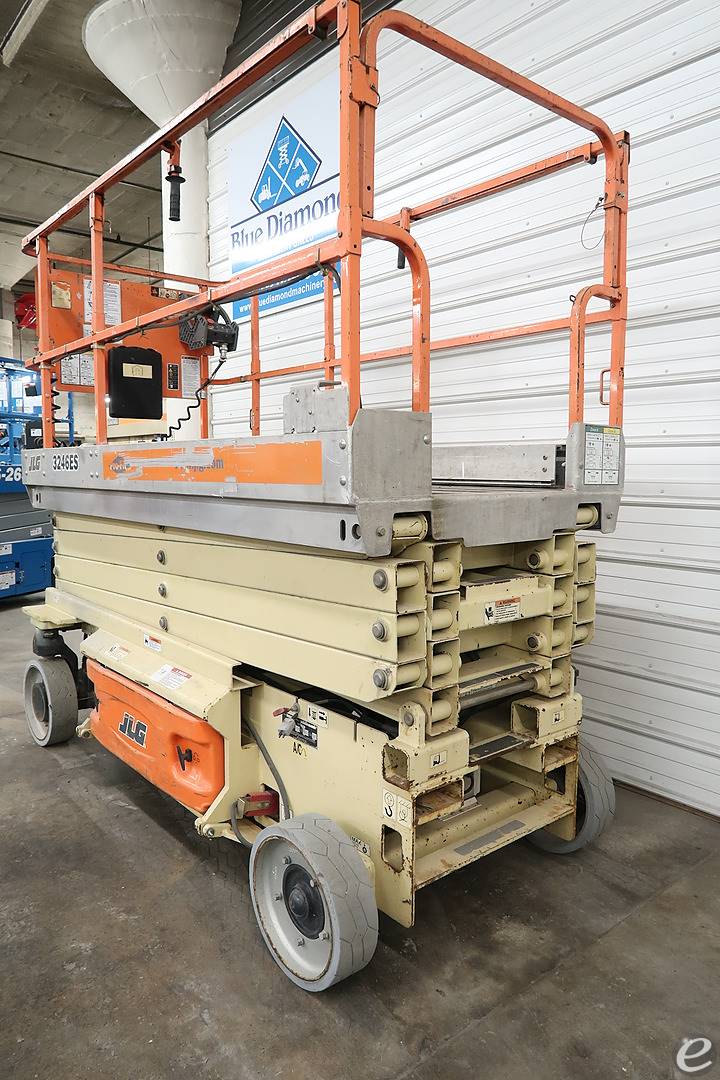 2008 Electric JLG 3246ES Slab