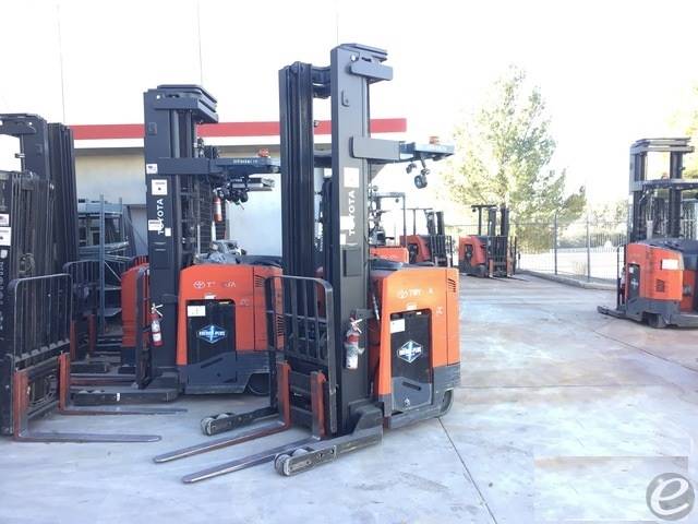 2017 Electric Toyota 9BRU23 Electric Narrow Aisle Single Reach