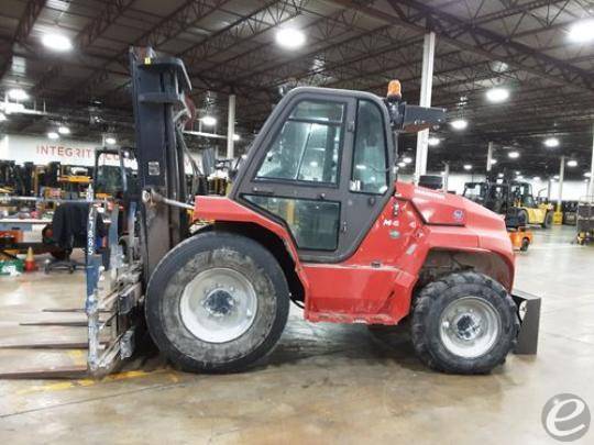 2018 Diesel Manitou M40-4 Rough Terrain (Vertical Mast)