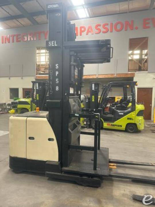 2017 Electric Crown SP3520-30 Electric Order Picker