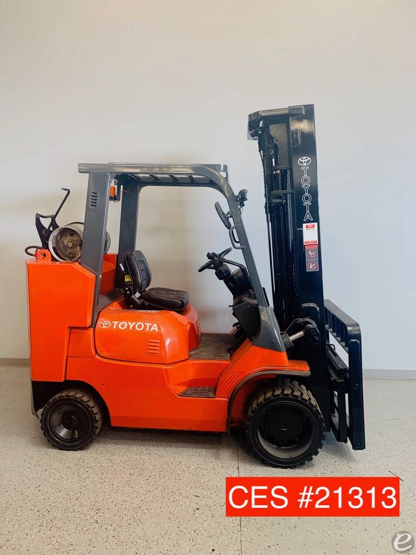 2007 LP Gas Toyota Pneumatic Tire 4 Wheel Sit Down | Eliftruck