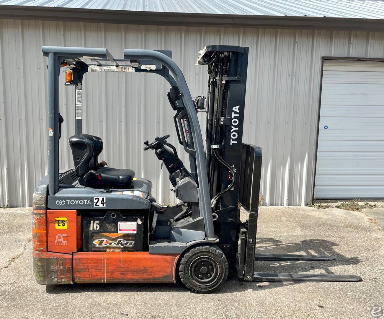 2016 Electric Toyota 8FBE18U Electric 3 Wheel Sit Down