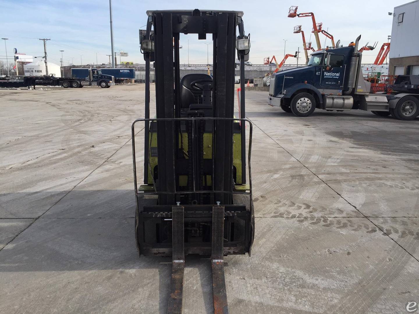 2011 Electric Clark ECX25 Electric 4 Wheel Sit Down