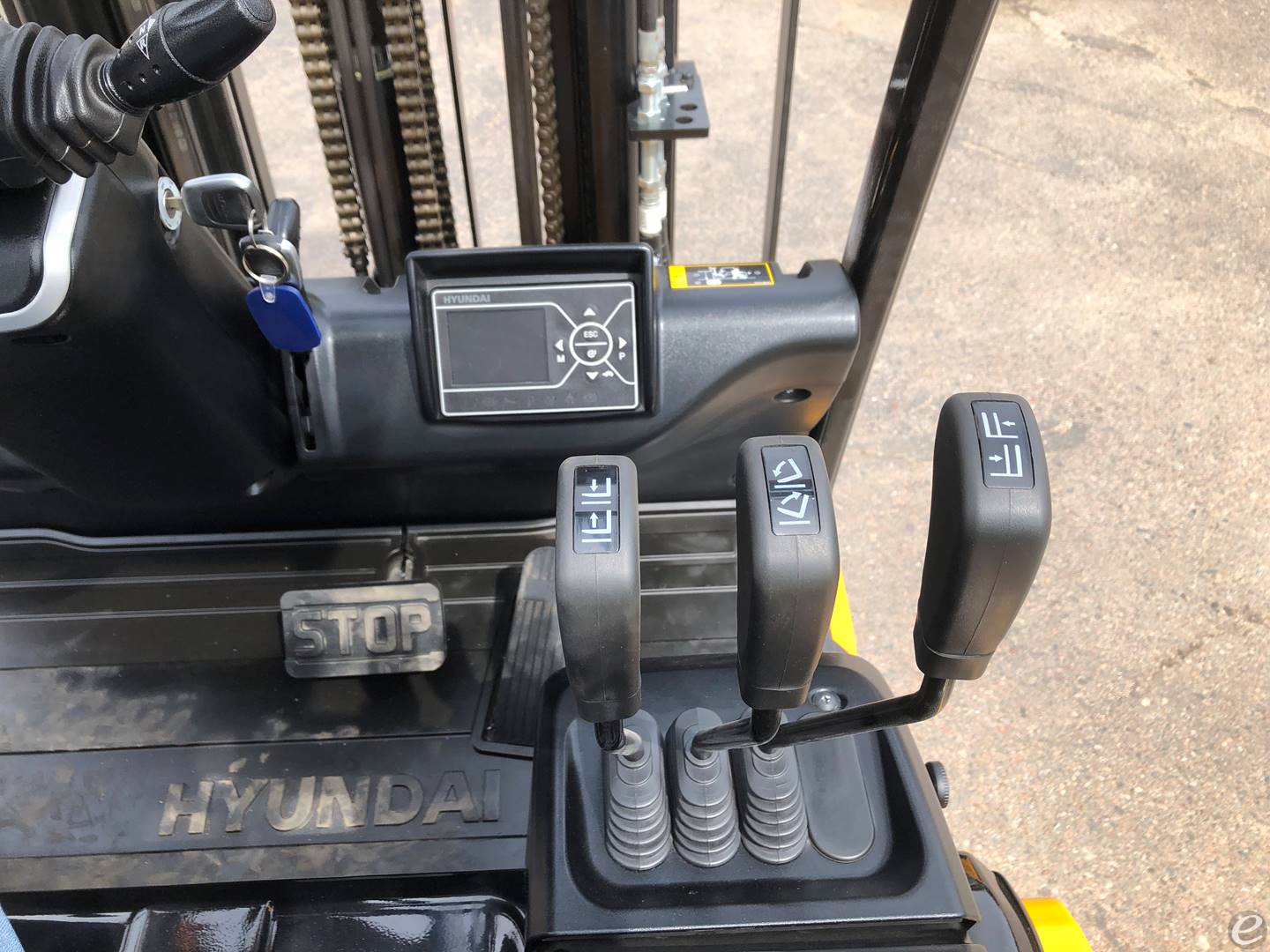 2022 Electric Hyundai 25BC-9 Pneumatic Tire 4 Wheel Sit Down