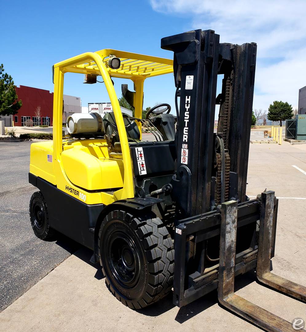 2007 LP Gas Hyster Pneumatic Tire 4 Wheel Sit Down | Eliftruck