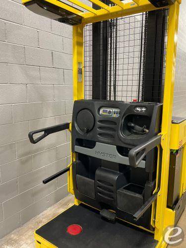 2014 Electric Hyster Electric Order Picker | Eliftruck