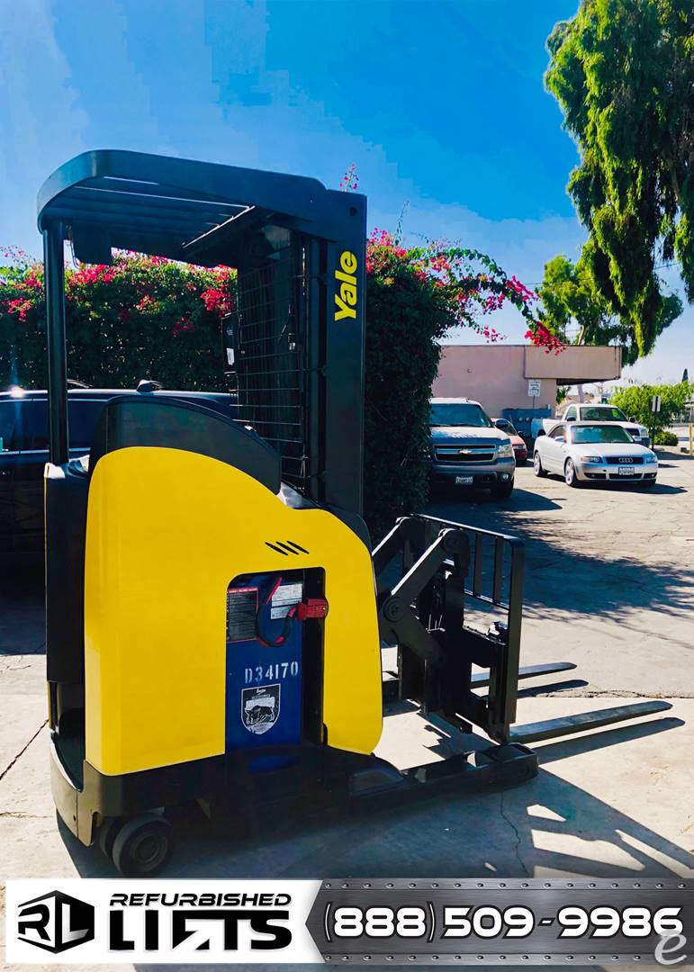 2012 Electric Yale NR040 Electric Narrow Aisle Single Reach