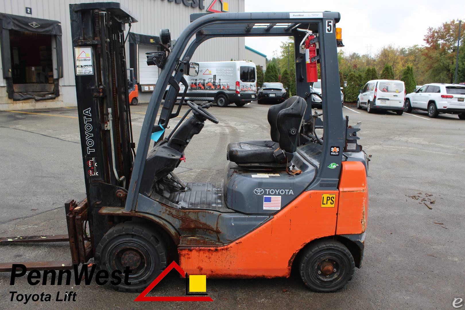 2013 LP Gas Toyota 8FGU18 Pneumatic Tire 4 Wheel Sit Down