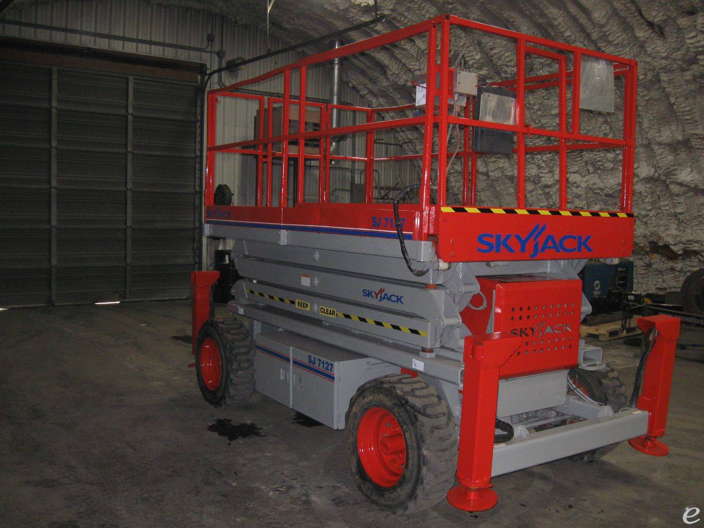 2004 Diesel Skyjack SJ 7127 Rough Terrain