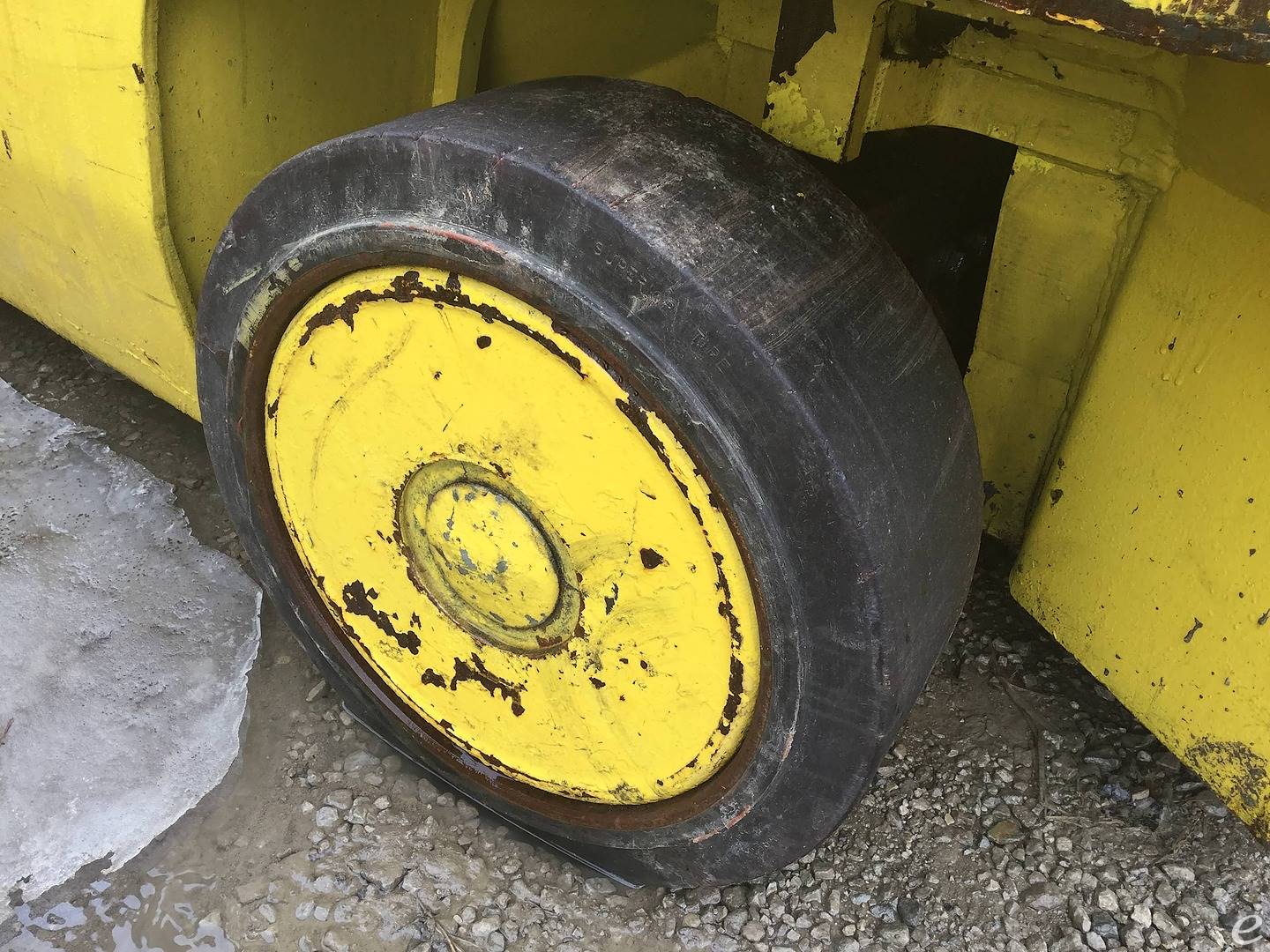 2008 LP Gas Hoist Liftruck F220 Cushion Tire 4 Wheel Sit Down (Indoor ...