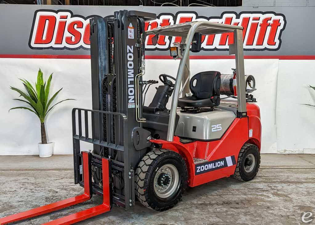 2024 LP Gas Zoomlion Pneumatic Tire 4 Wheel Sit Down | Eliftruck