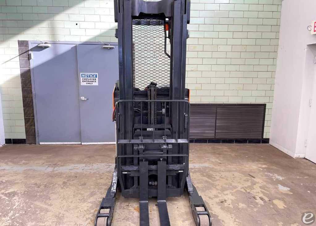 2015 Electric Doosan BR20SP-7 Electric Narrow Aisle Single Reach