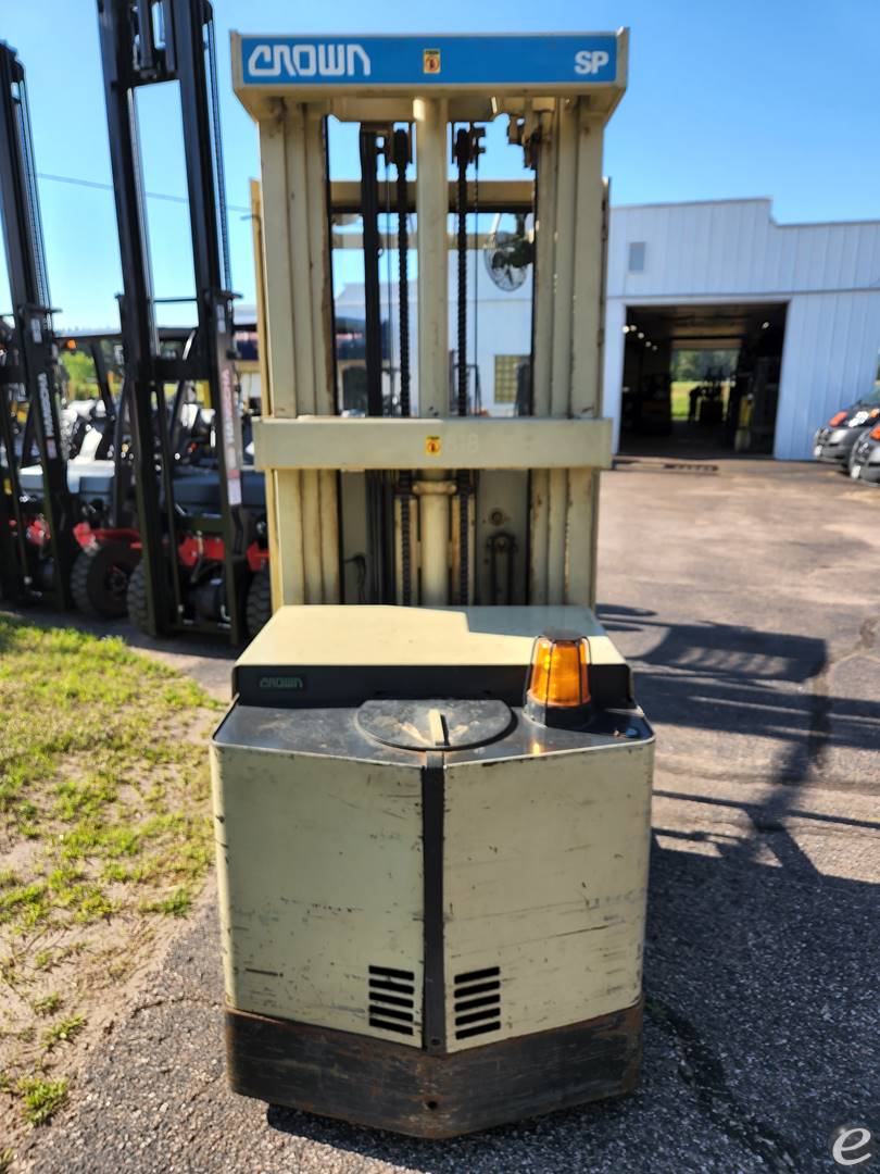 1987 Electric Crown 30SP36TT Electric Order Picker