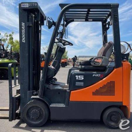 2018 LP Gas Doosan GC15S-5 Cushion Tire 4 Wheel Sit Down (Indoor Warehouse)