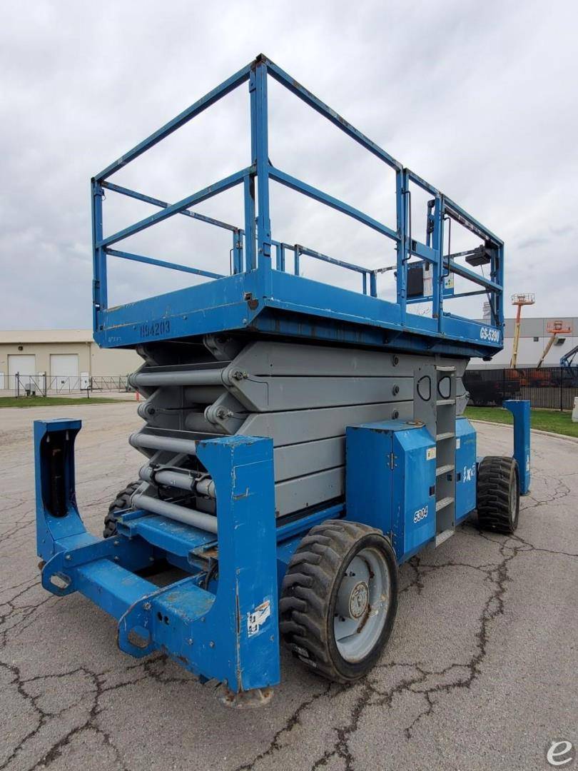 2011 Genie GS5390RT Rough Terrain