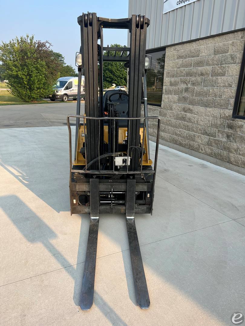 2006 LP Gas Cat P3500 Pneumatic Tire 4 Wheel Sit Down