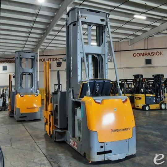 2016 Electric Jungheinrich EKX514 Electric Man Up Swing Reach Turret