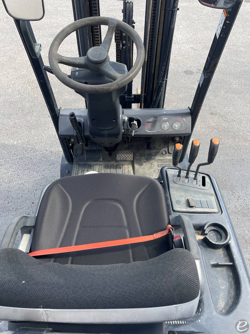 2012 LP Gas Doosan Cushion Tire 4 Wheel Sit Down (Indoor Warehouse ...