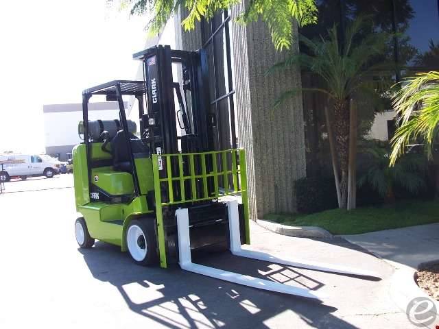 1997 LP Gas Clark CGC40 Cushion Tire 4 Wheel Sit Down (Indoor Warehouse)