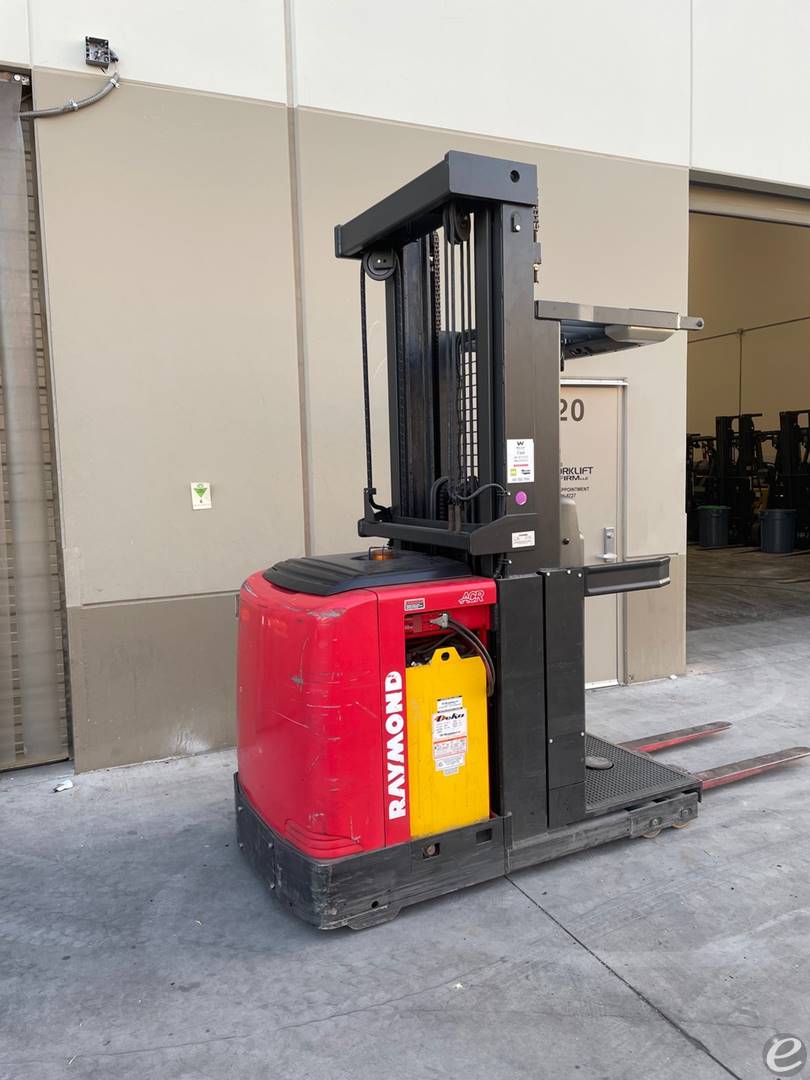 2014 Electric Raymond Electric Order Picker | Eliftruck