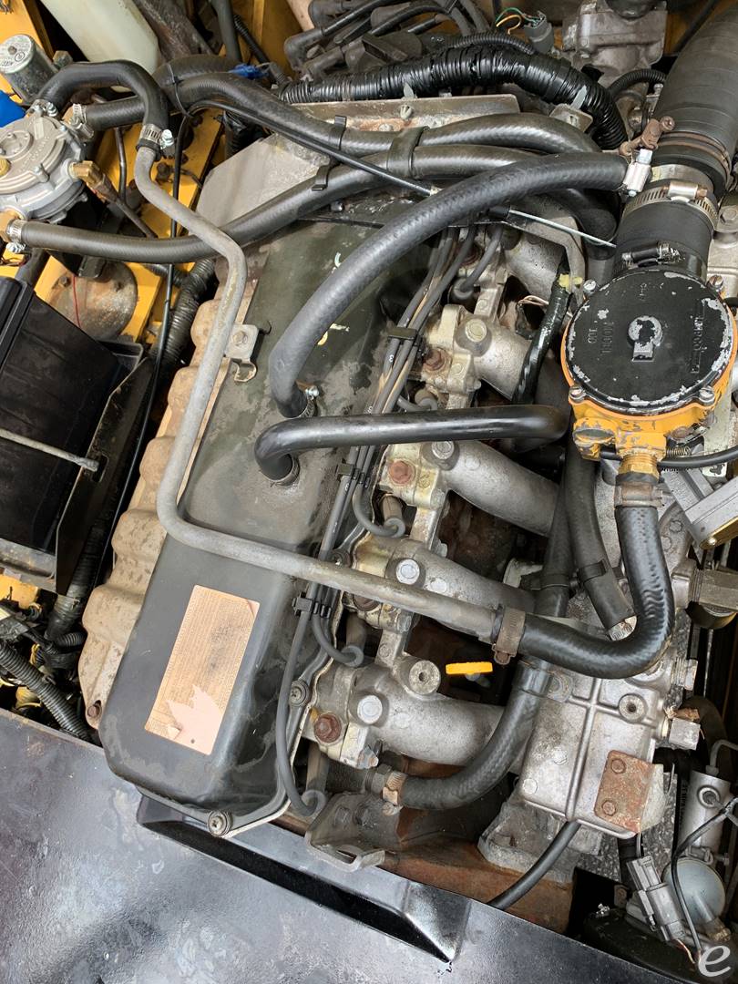 2005 LP Gas Cat GP40K Pneumatic Tire 4 Wheel Sit Down