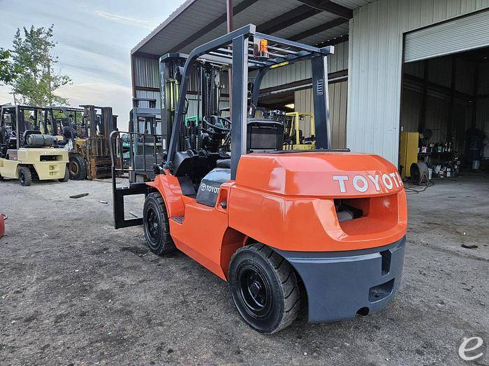 2010 Diesel Toyota Sit Down Rider 7FDU35 - 123Forklift