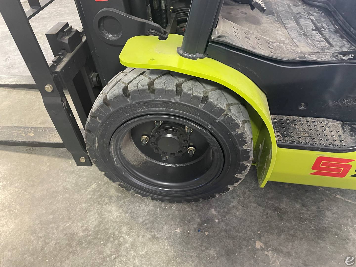 2023 LP Gas Clark S30L Pneumatic Tire 4 Wheel Sit Down