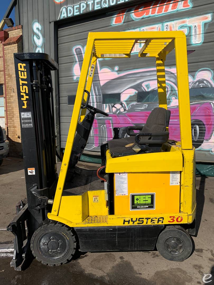 Electric Hyster E30XM Pneumatic Tire 4 Wheel Sit Down
