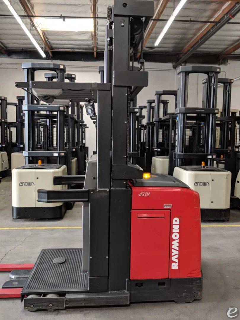 2014 Electric Raymond 560 OPC30TT Electric Order Picker