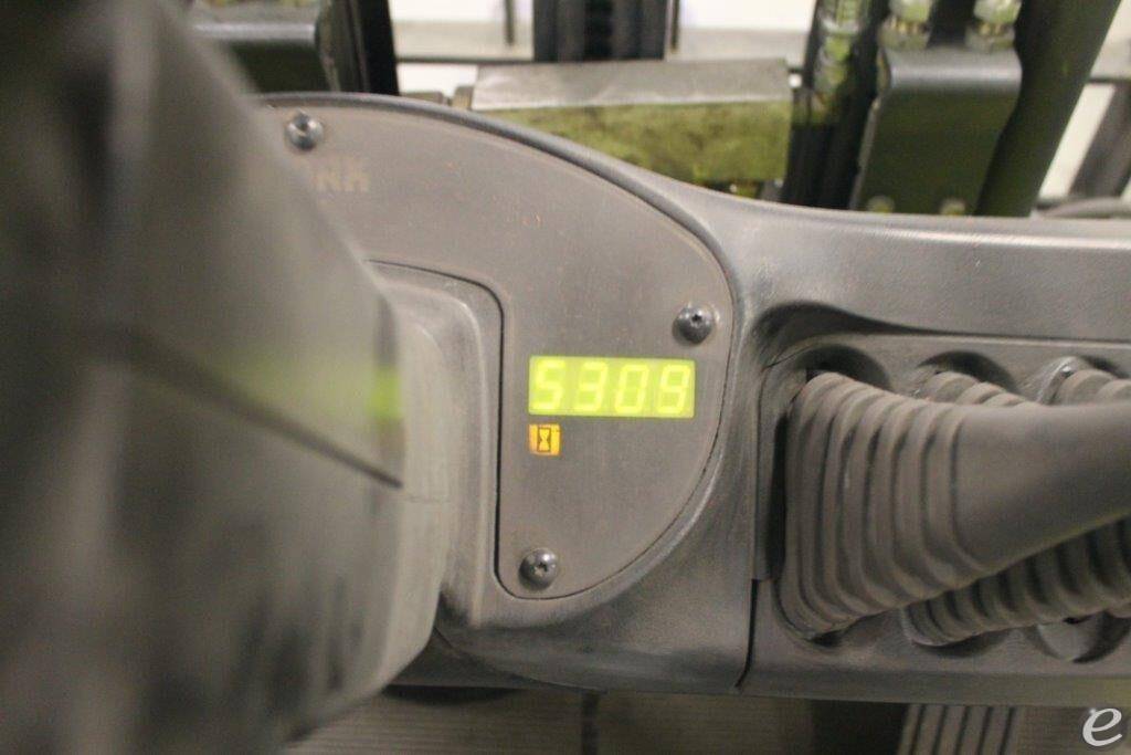 2011 Electric Clark TMX25 Electric 3 Wheel Sit Down