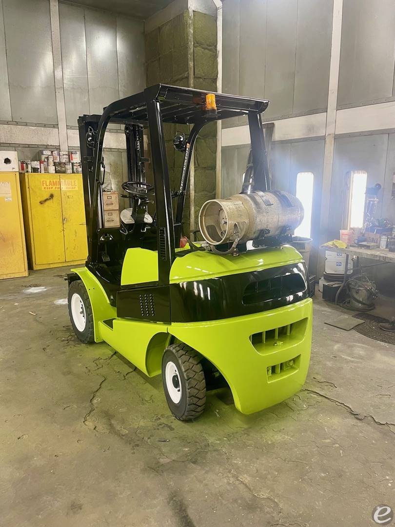 2006 LP Gas Clark Sit Down Rider C25L - 123Forklift