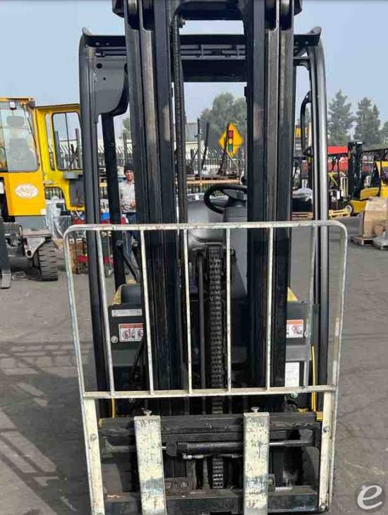 2016 Electric Yale ERP030VT Electric Pneumatic Tire 3 & 4 Wheel Sit Down