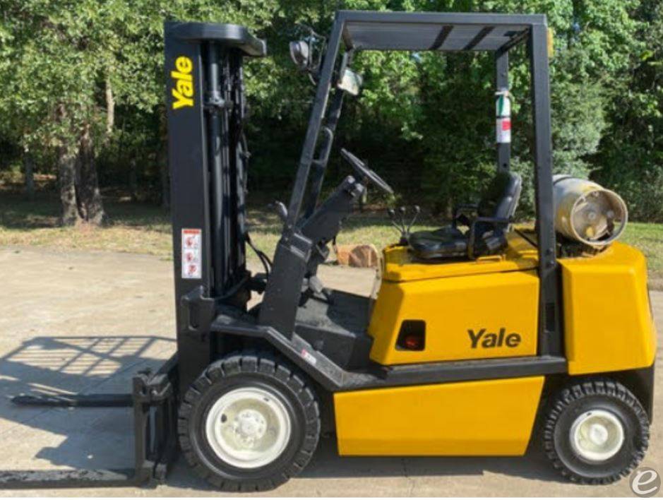 2001 Dual Fuel Yale GLP050 Pneumatic Tire 4 Wheel Sit Down