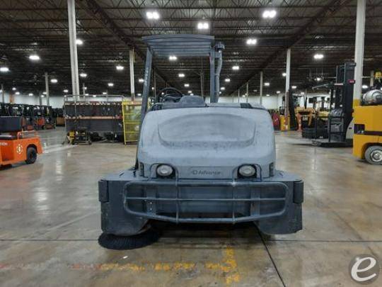 2019 LP Gas Advance SW8000 Rider Sweepers