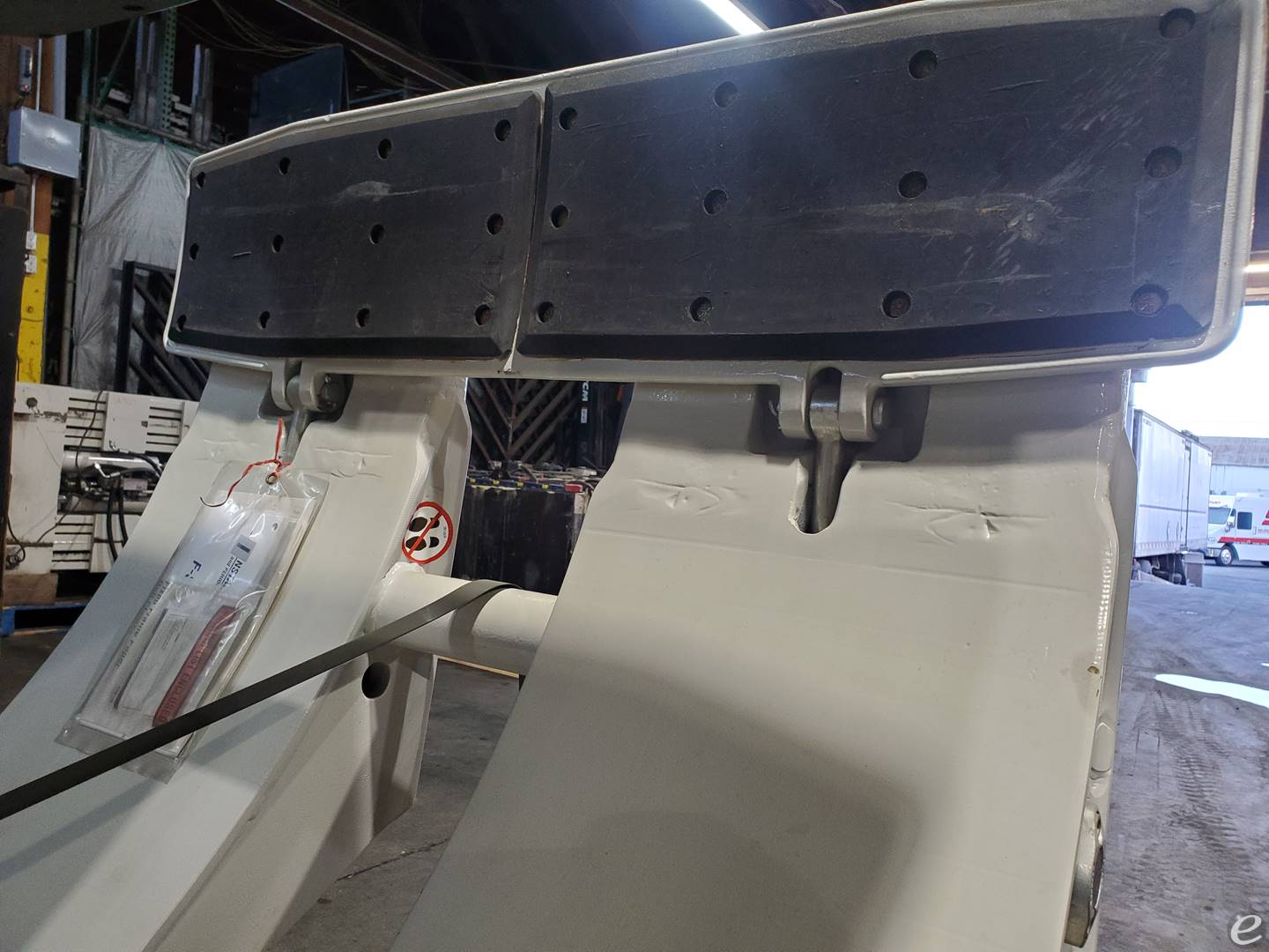 2014 Cascade 77F-RCP-423 Paper Roll Clamps