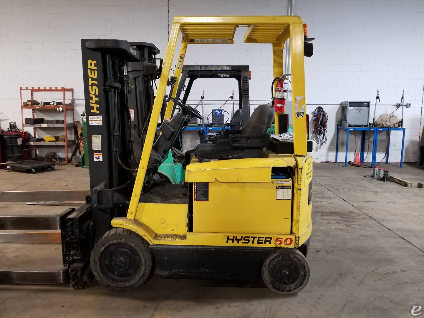 1999 Hyster E50XM Electric 4 Wheel Sit Down